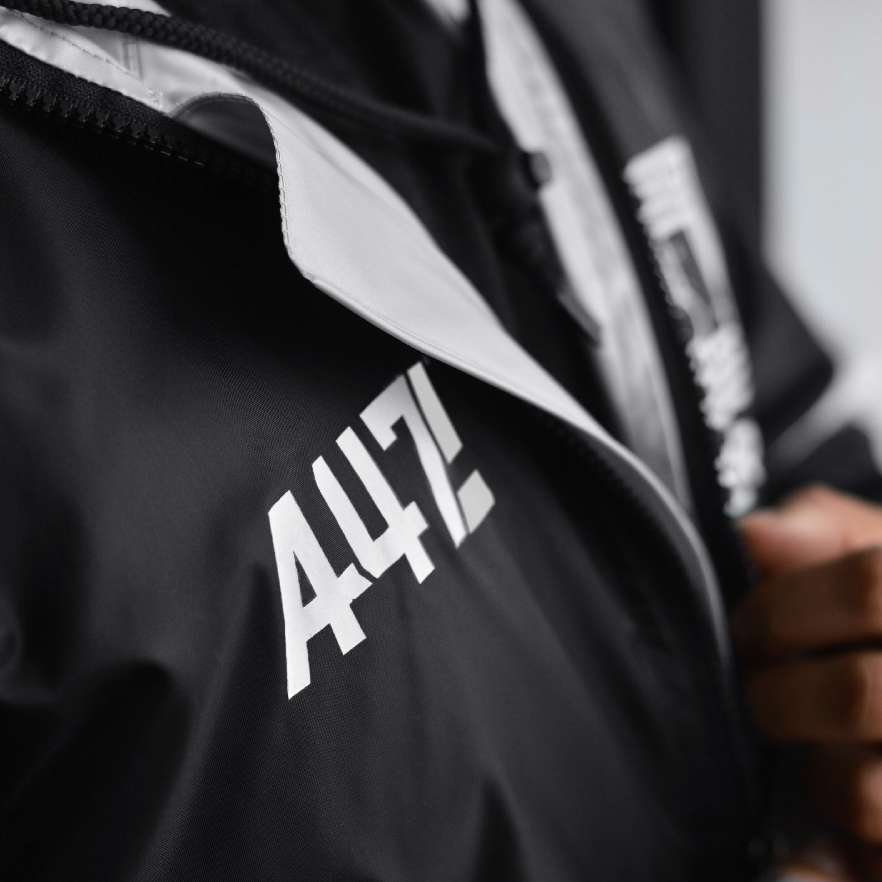 ISRO Grey Sweatshirt with Print and badge – A47