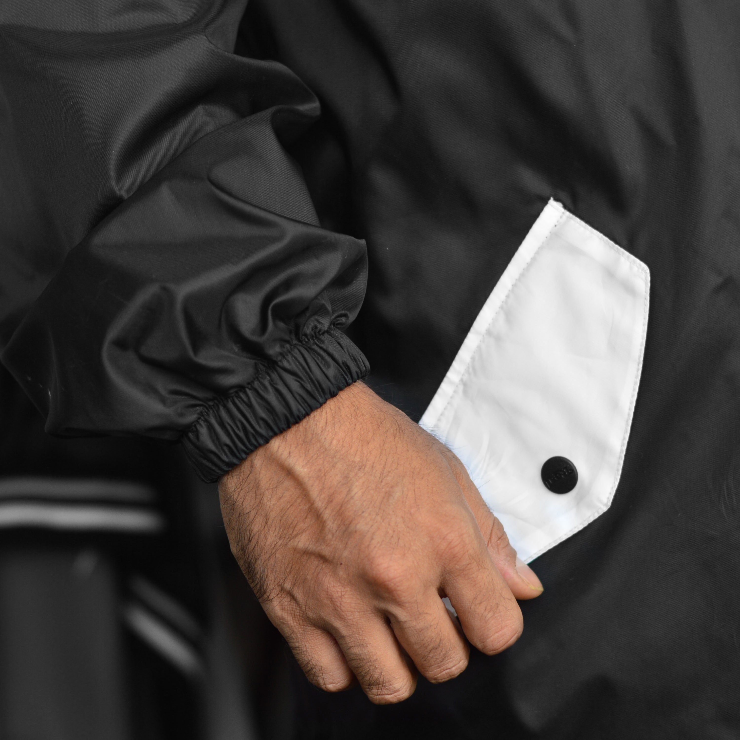 ISRO Grey Sweatshirt with Print and badge – A47